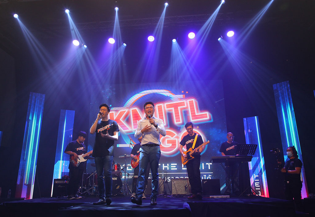 CMO GROUP / Experience-Tech Creator