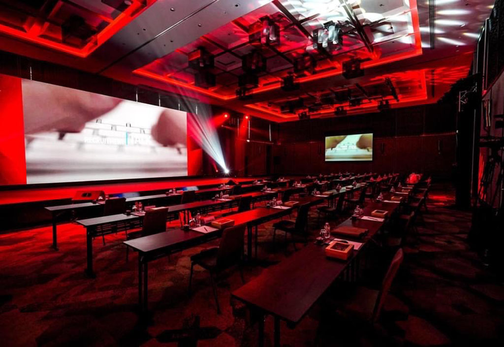 CMO GROUP / Experience-Tech Creator